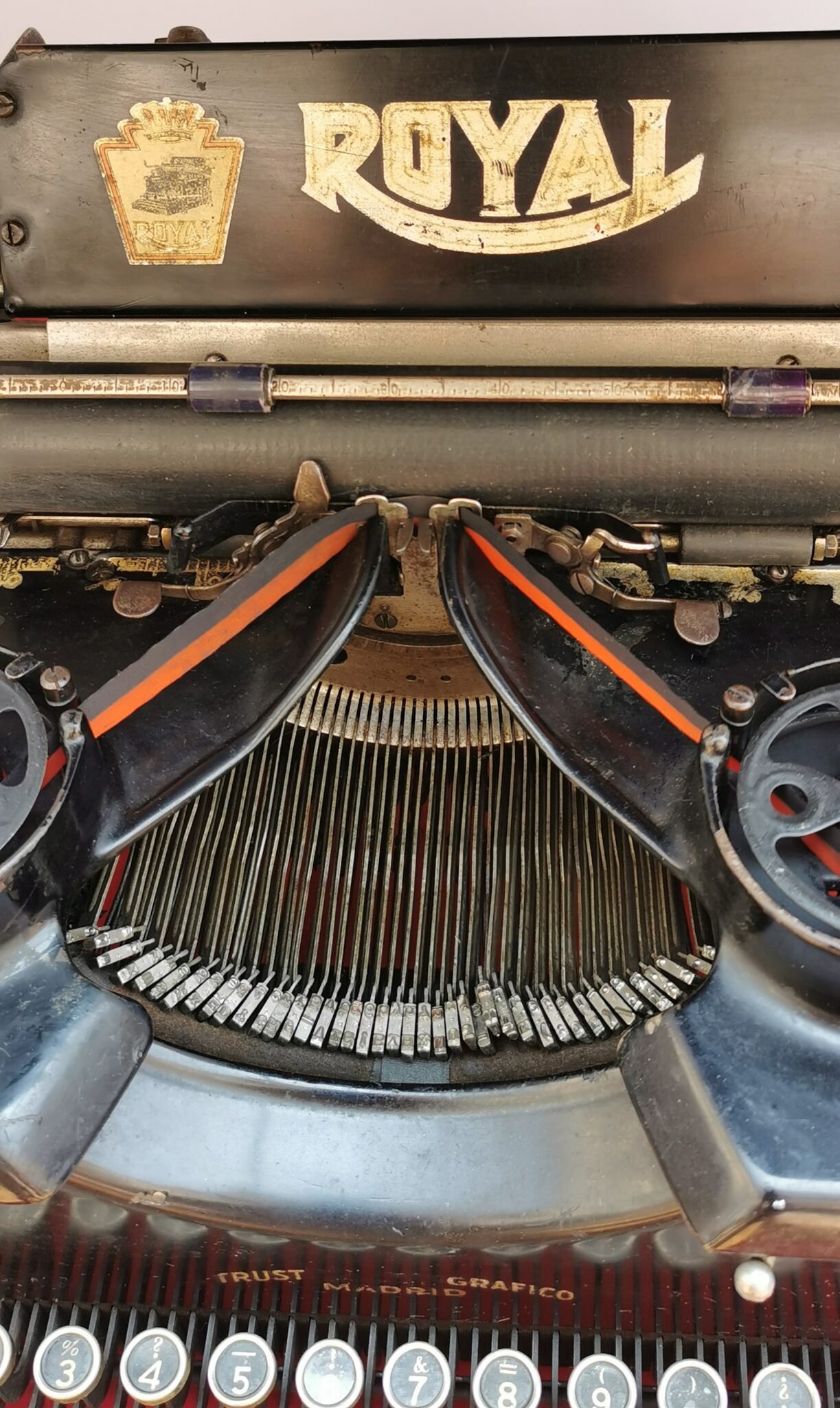 Royal 10 Typewriter | 1920s Restored Model